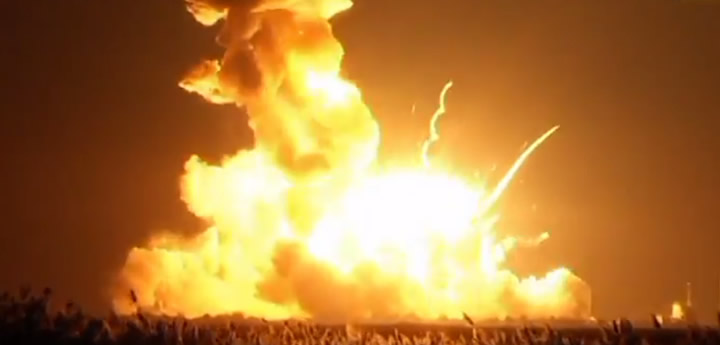 NASA Antares rocket explodes seconds after launch (video) | Descrier News