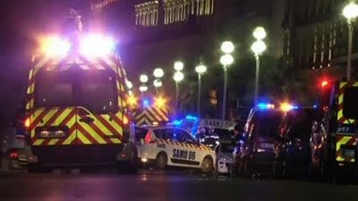 France: 84 killed as lorry rams crowd in Nice "attack" | Descrier News